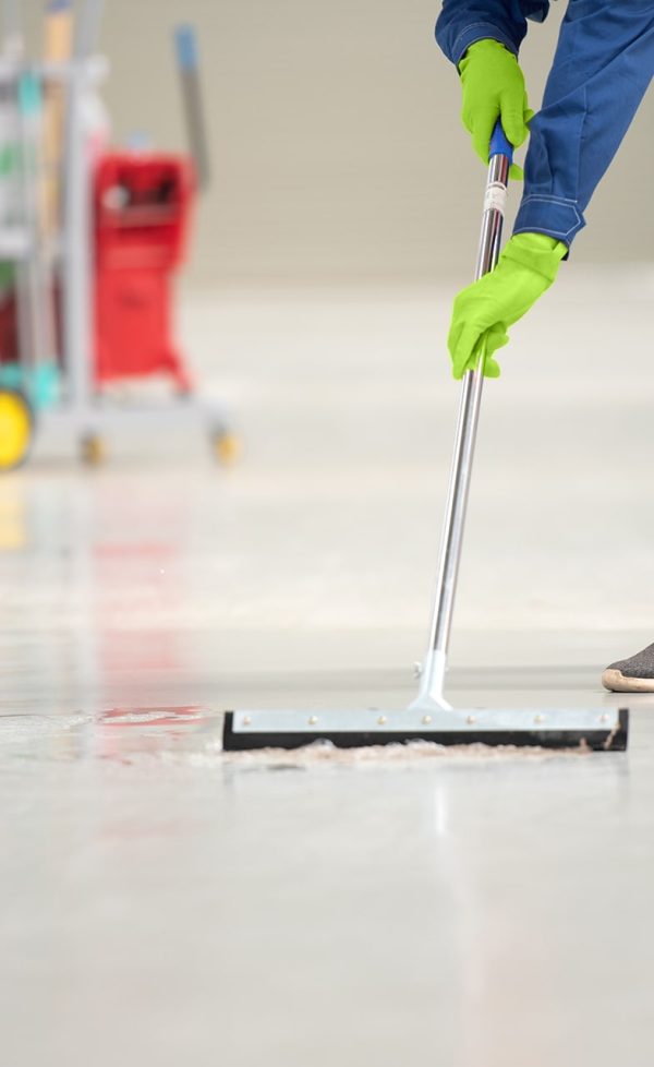 7 Benefits of Maintaining a Clean Workspace | Interworld Cleaning
